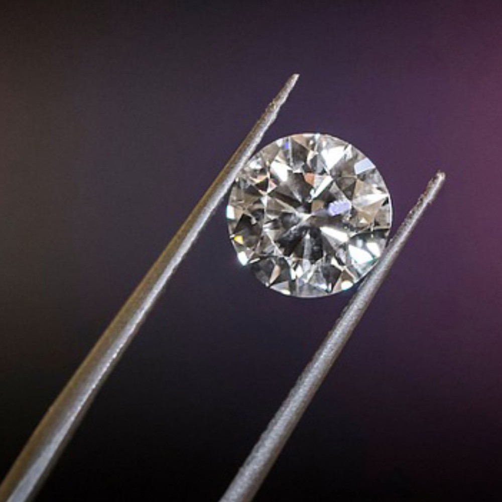 Gemological Services certified by GSI